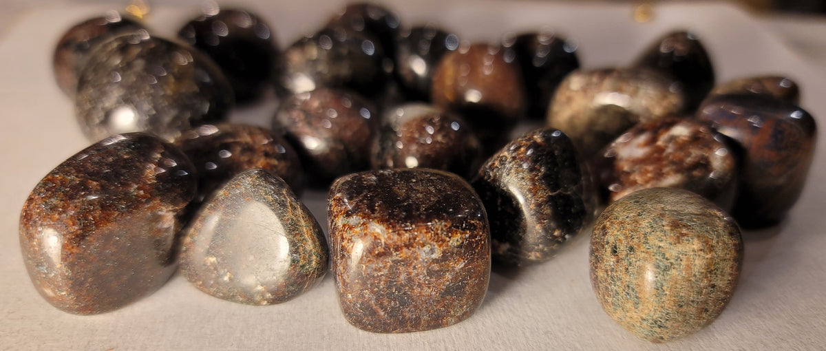 Garnet Stone – The Cob Mercantile and Worlds Window